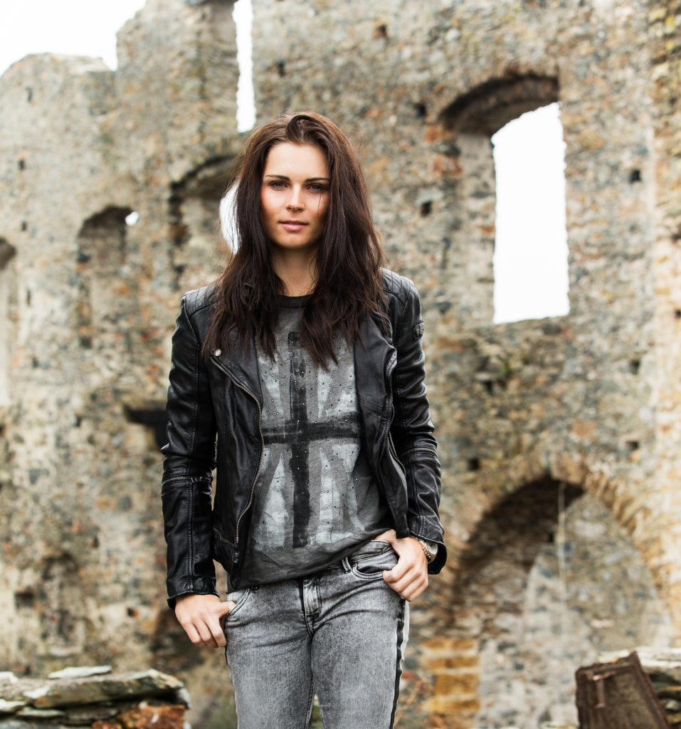 Anna Fenninger - Austria's skiing ace | Discover Germany, Switzerland ...